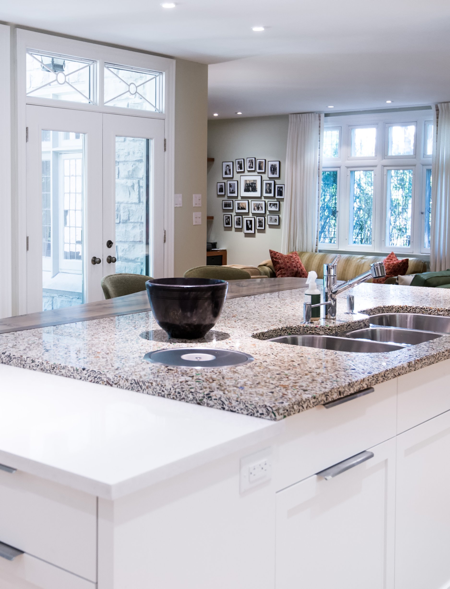 Dramatic Before and After Combines Quartz, Recycled Glass and Stunning ...