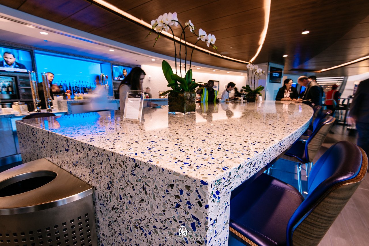 First-Class Finishes in the Sea-Tac Delta Sky Lounge
